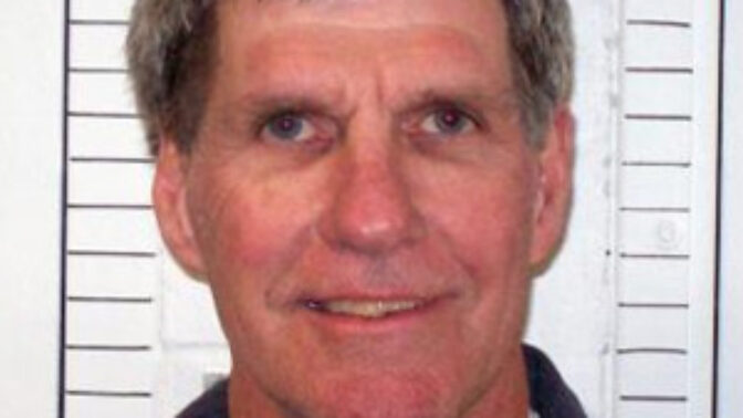 Galerie: Vražda Sharon Tate: V roce 1969 došlo v domě na Cielo Drive k ...