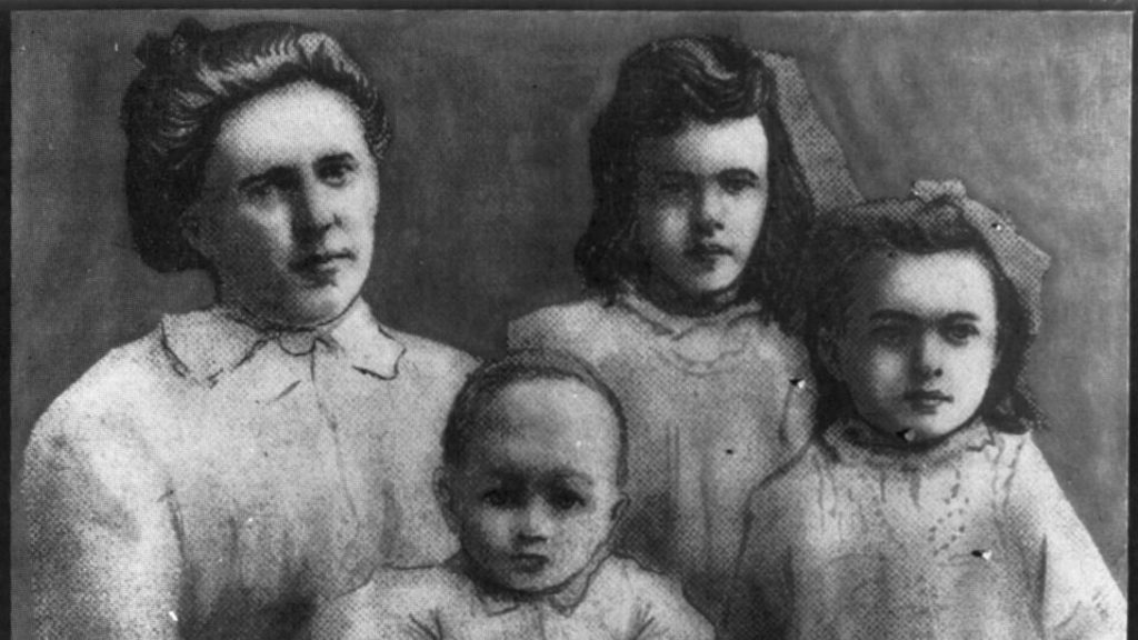 Černá vdova Belle Gunness: Prý má na svědomí až 42 vražd. Jednoho dne ...