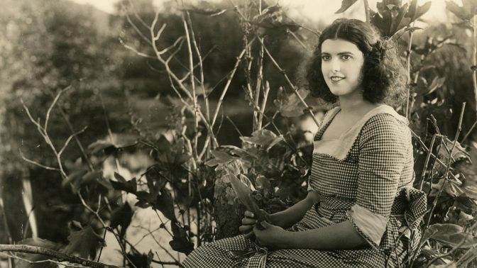 Galerie: Prohřešky hollywoodských hvězd: Charlie Chaplin zbožňoval ...