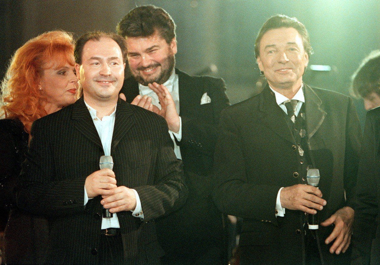 FOTO: Michal David a Karel Gott (2000)