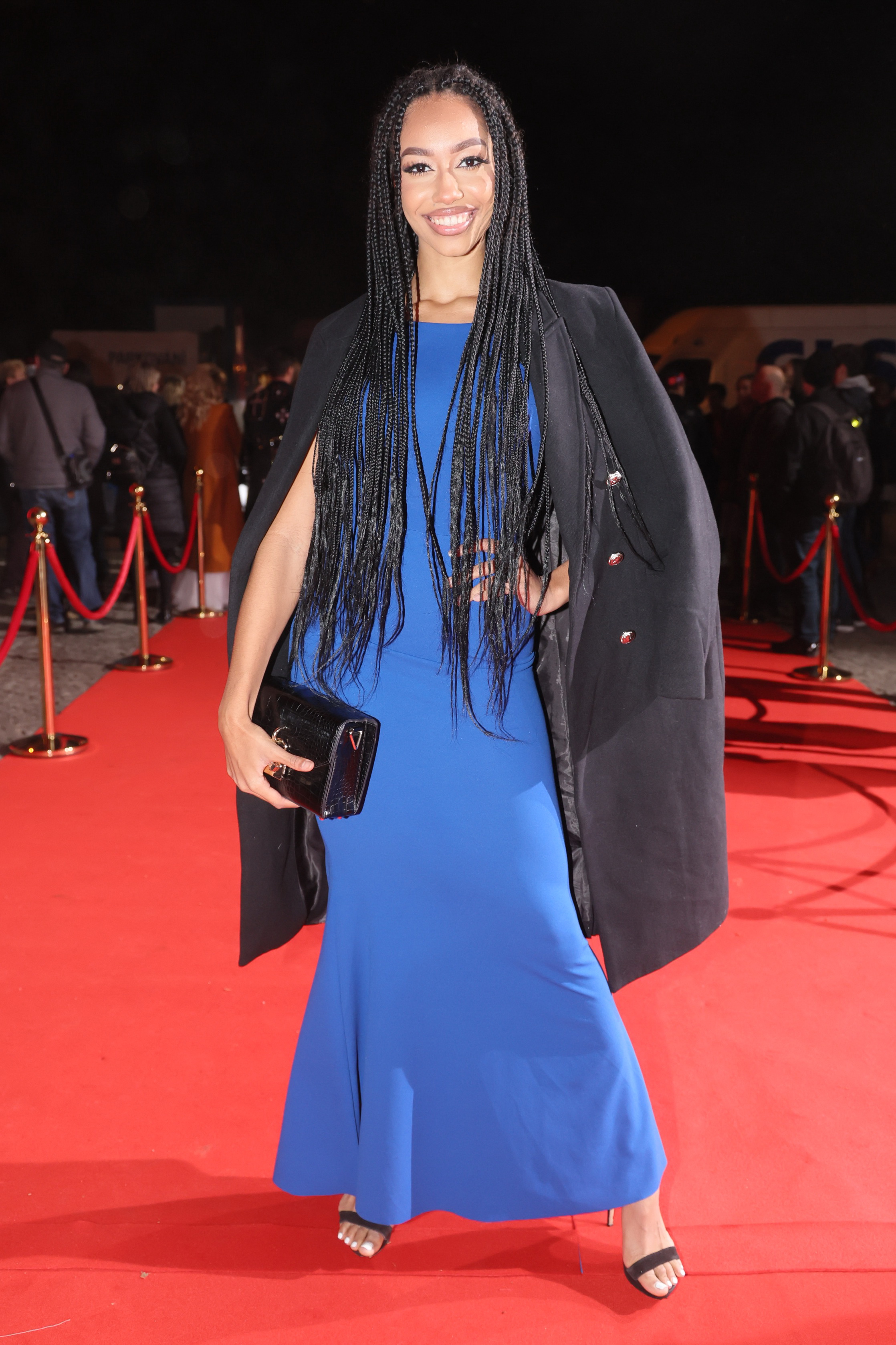 FOTO: Aicha z první řady show Love Island. – eXtra.cz