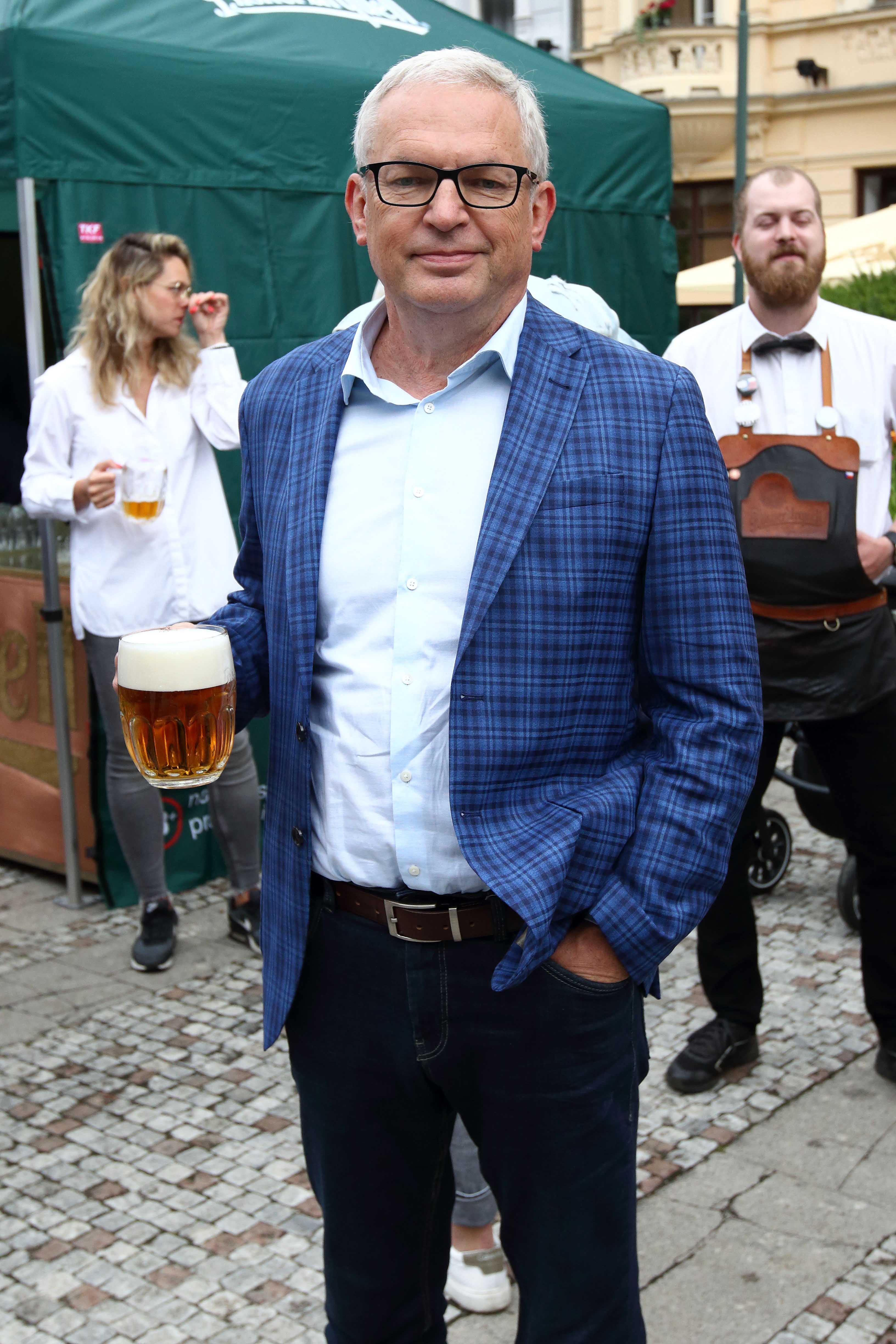 FOTO: Události se zúčastnil také David Smoljak, syn zesnulého režiséra ...