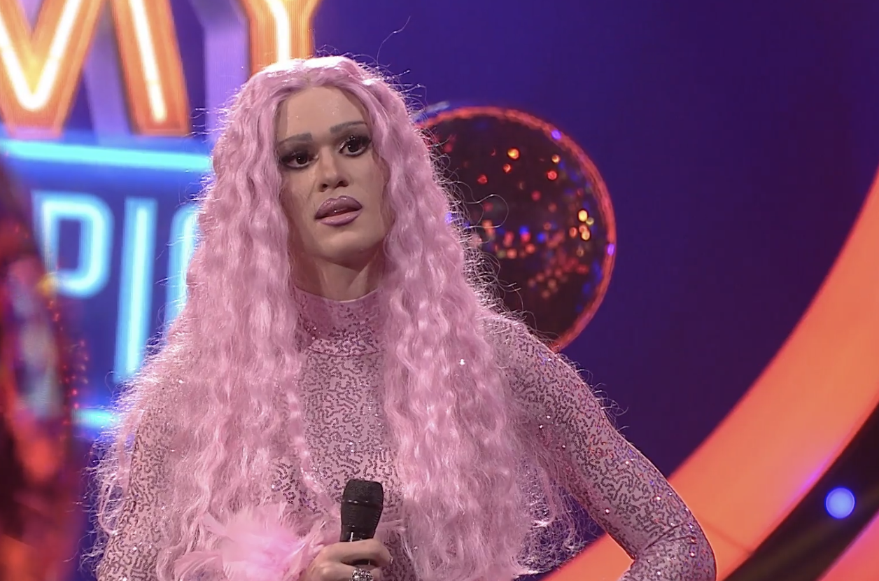 FOTO: Albert Černý jako Doja Cat. – stránka 4