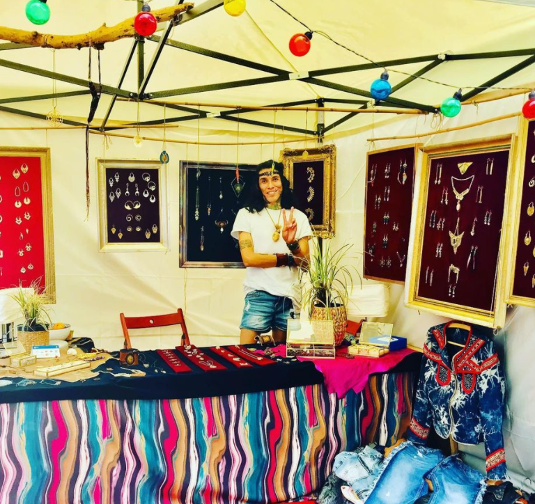 FOTO: Láska Eriky Stárkové, umělec a hudebník César Chunk.