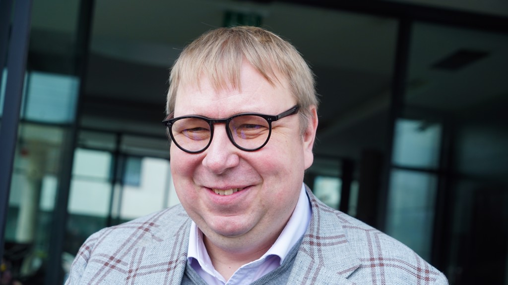 Aleš Juchelka: kariéra a osobní život českého politika – nejnovější ...