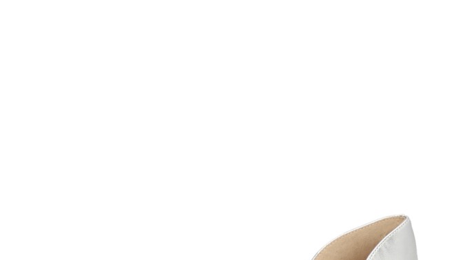 Galerie: Trendy boty na babí léto 2023: Baleríny, pantofle i tenisky s ...