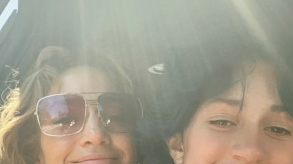 Emme Anthony: dcera Jennifer Lopez – nejnovější zprávy a fotografie ...