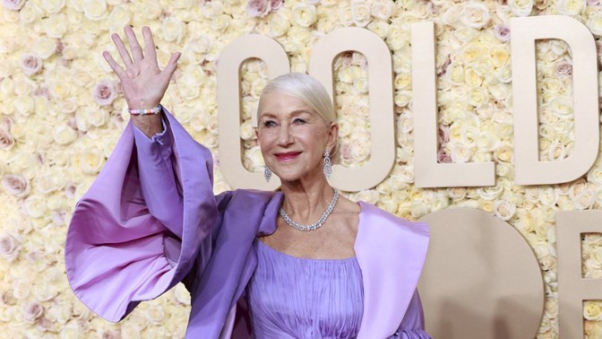 Galerie: Zlaté glóby 2024: Meryl Streep ve flitrech a Julianne Moore v ...