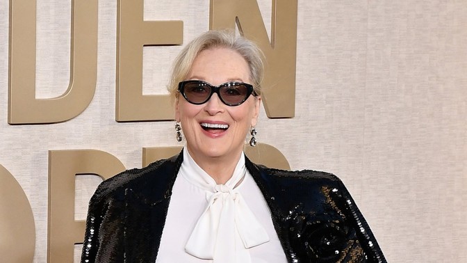 Galerie: Zlaté glóby 2024: Meryl Streep ve flitrech a Julianne Moore v ...
