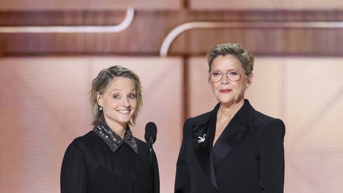 Galerie: Zlaté glóby 2024: Meryl Streep ve flitrech a Julianne Moore v ...