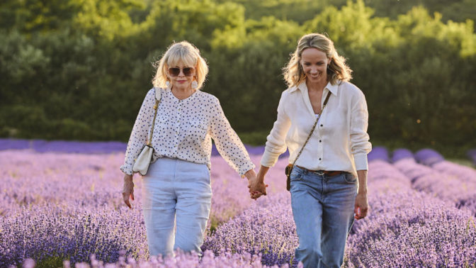 Galerie: Lenka Dolanská Vlasáková (51) a Petra Hřebíčková (44) o svých ...