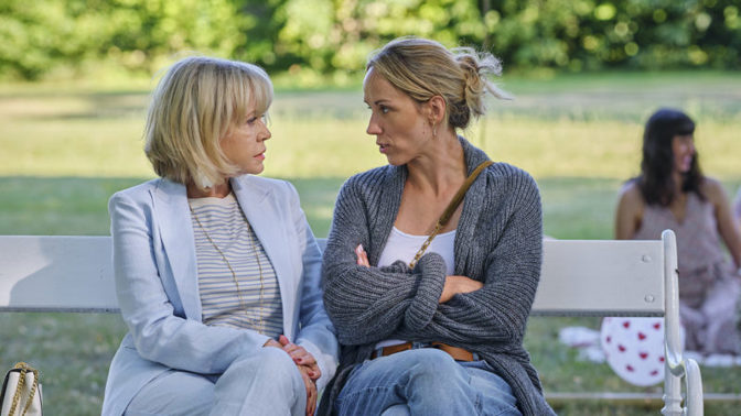 Galerie: Lenka Dolanská Vlasáková (51) a Petra Hřebíčková (44) o svých ...