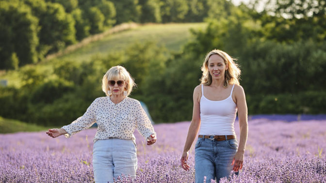 Galerie: Lenka Dolanská Vlasáková (51) a Petra Hřebíčková (44) o svých ...