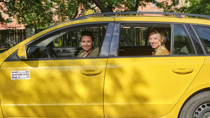 Galerie: Lenka Dolanská Vlasáková (51) a Petra Hřebíčková (44) o svých ...