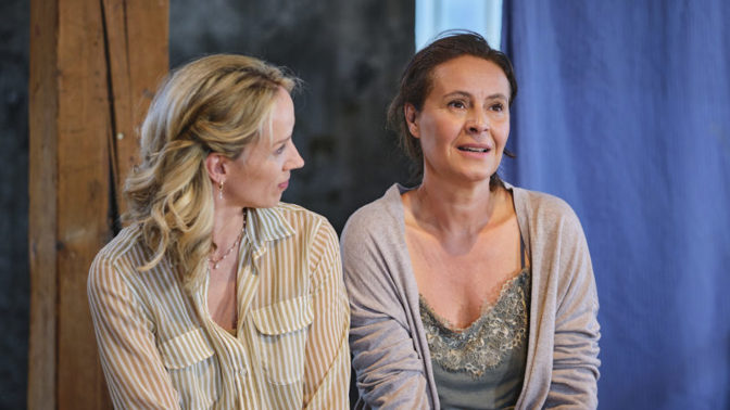 Galerie: Lenka Dolanská Vlasáková (51) a Petra Hřebíčková (44) o svých ...