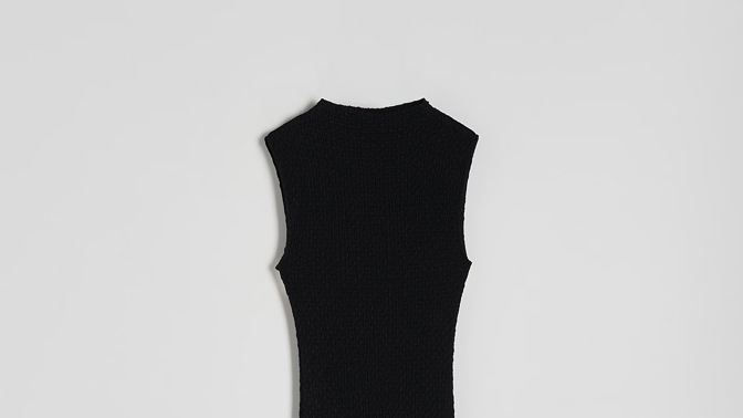 Galerie: Postava typu A neboli hruška: Stylistka radí oblečení, které ...