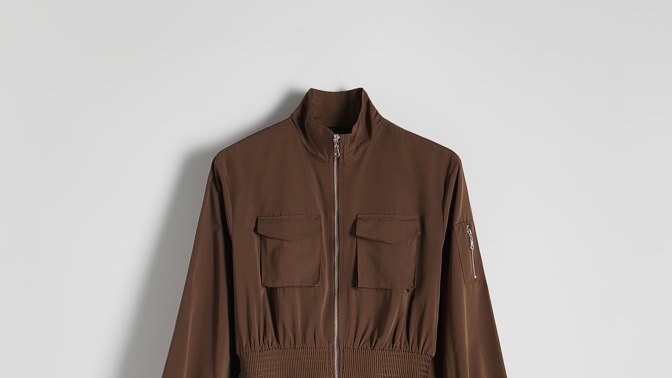 Galerie: Postava typu A neboli hruška: Stylistka radí oblečení, které ...